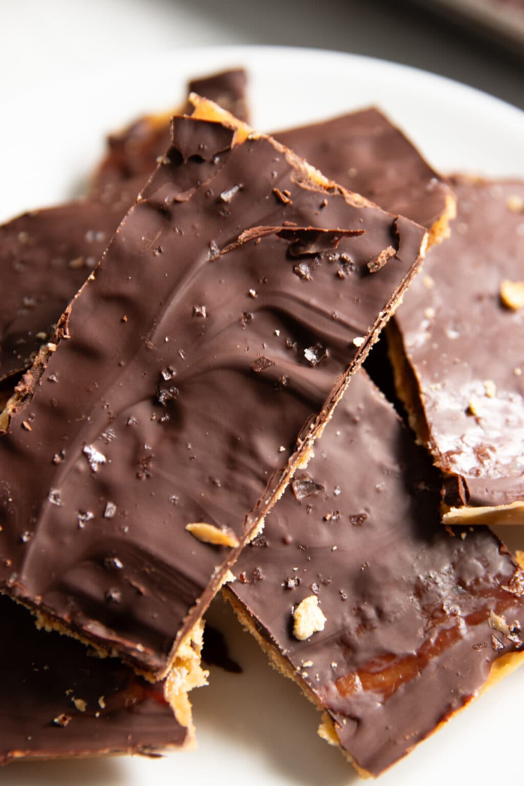 Low FODMAP Toffee Bark Recipe (Gluten Free) - Fun Without FODMAPs