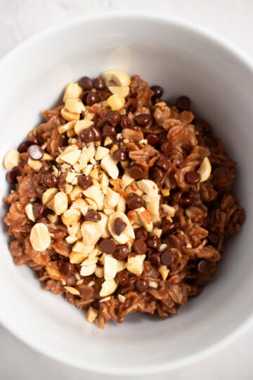 Low FODMAP Chocolate Peanut Butter Oatmeal - Fun Without FODMAPs